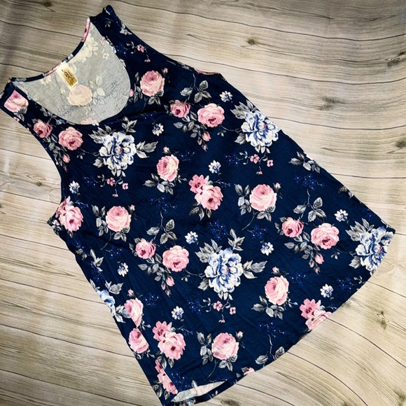 LARA | Tops | Nwot Lara Floral Razorback Top | Poshmark